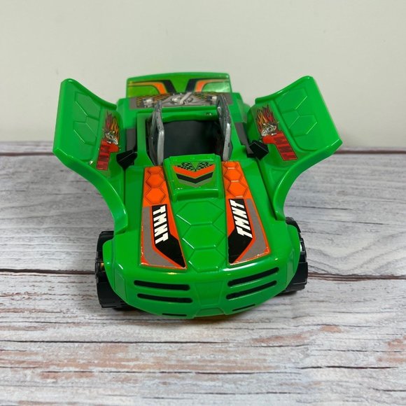 Playmates | Toys | Teenage Mutant Ninja Turtles Transforming Toy Car 25 ...